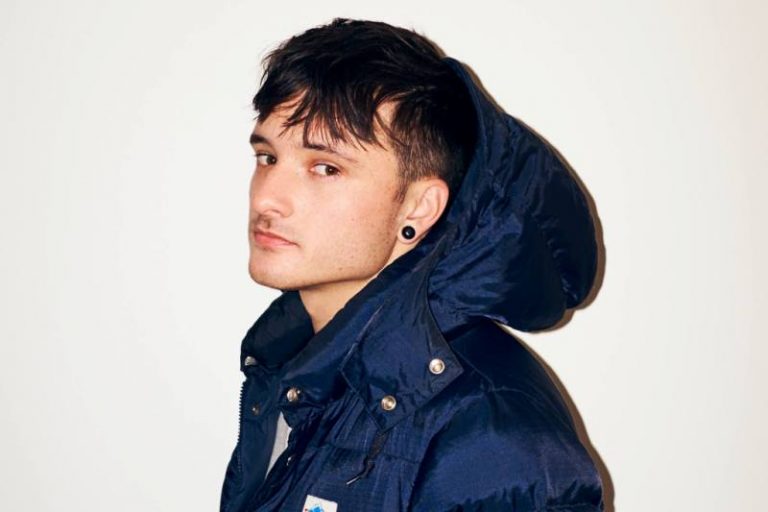 Jack Vallier: Debüt mit minimalistischem Track „Rebekah“ - Music Allnew