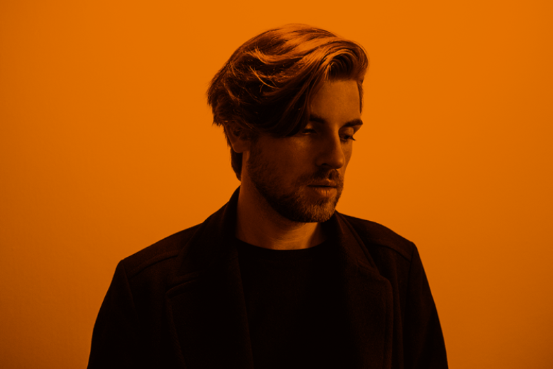 Liam x feat. Teesy: Neuer deutscher Soul-Shootingstar mit „Sepia ...