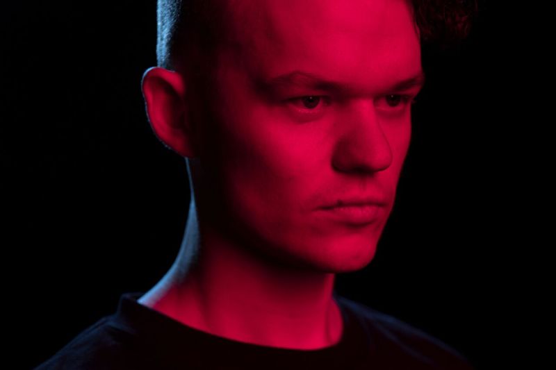 SAVEUS: Neue Hammer-Single „Greatness or Madness“ und Debütalbum ...