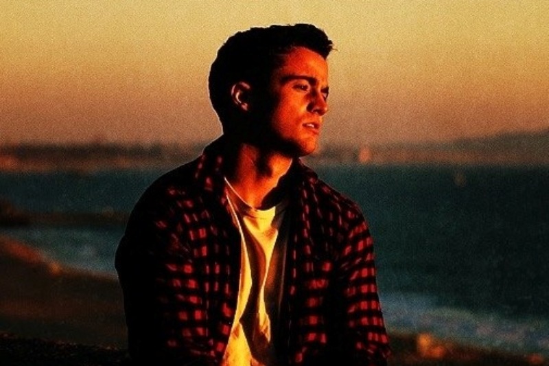 Stephen Puth: „Sexual Vibe“ als smoothes, verführerisches Debüt - Music ...