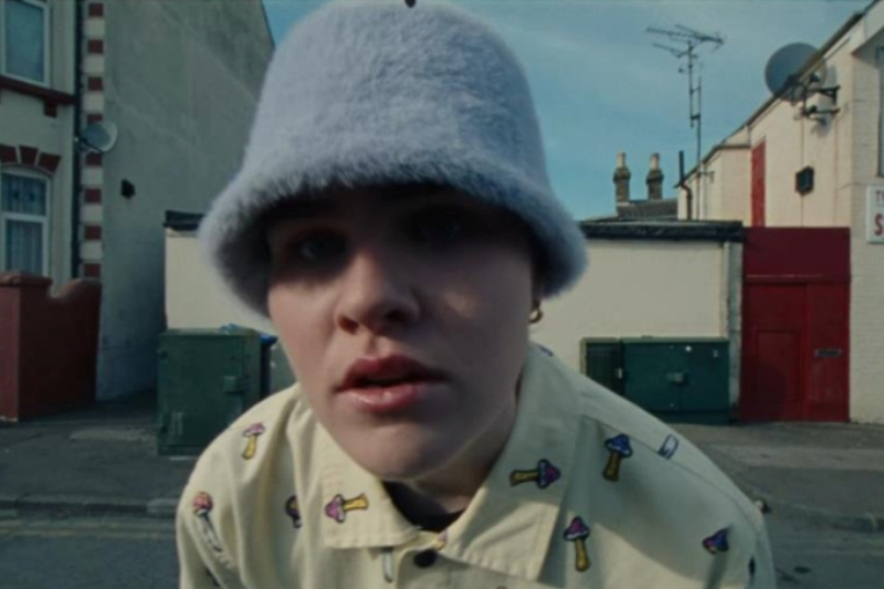 venbee: „gutter“ hinterlässt einen bleibenden Eindruck - Music Allnew